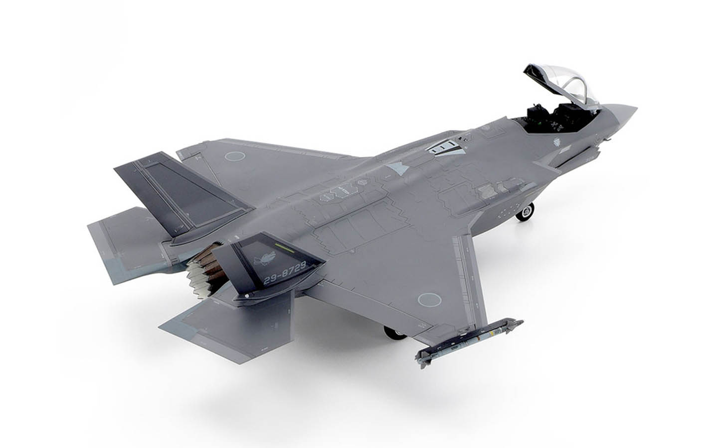 Lockheed Martin F-35A Lightning II - Tamiya 60792 | kingshobby.com