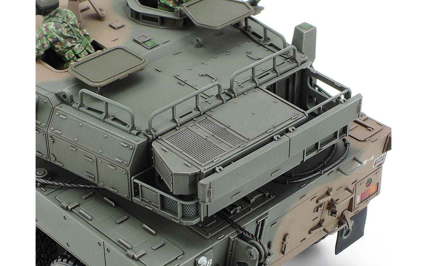 JGSDF Type 16 MCV C5 with Winch - Tamiya 35383 | kingshobby.com