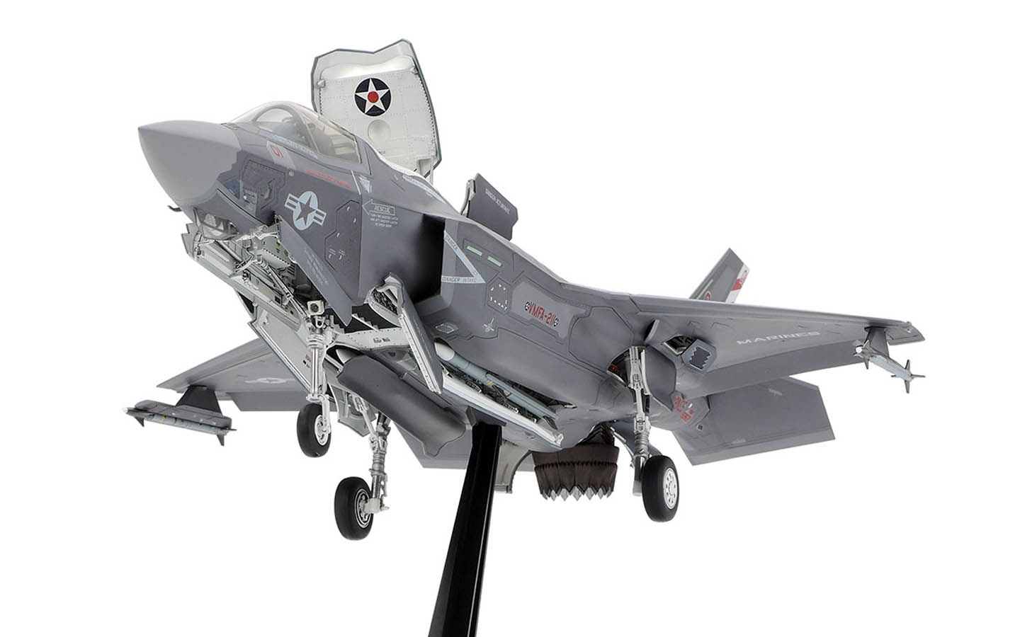 Lockheed F-35 B Lightning II - Tamiya 61125 | kingshobby.com
