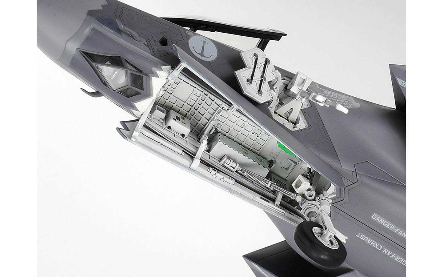 Lockheed F-35 B Lightning II - Tamiya 61125 | kingshobby.com