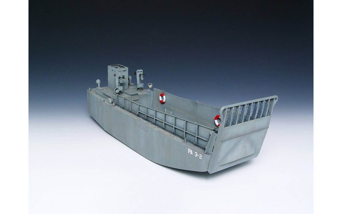 WWII US Navy LCM (3) Landing Craft - Trumpeter 00347 | kingshobby.com