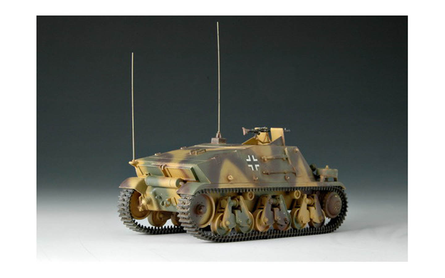 German 38(H) Artillery Observation Vehicle - Trumpeter 00355 ...