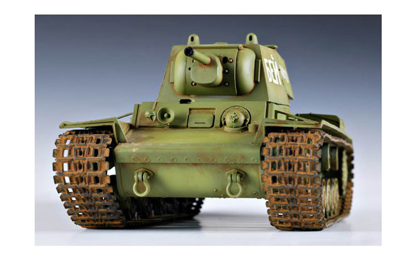 Russia KV-1, Model 1941, KV Small Turret Tank - Trumpeter 00356 ...