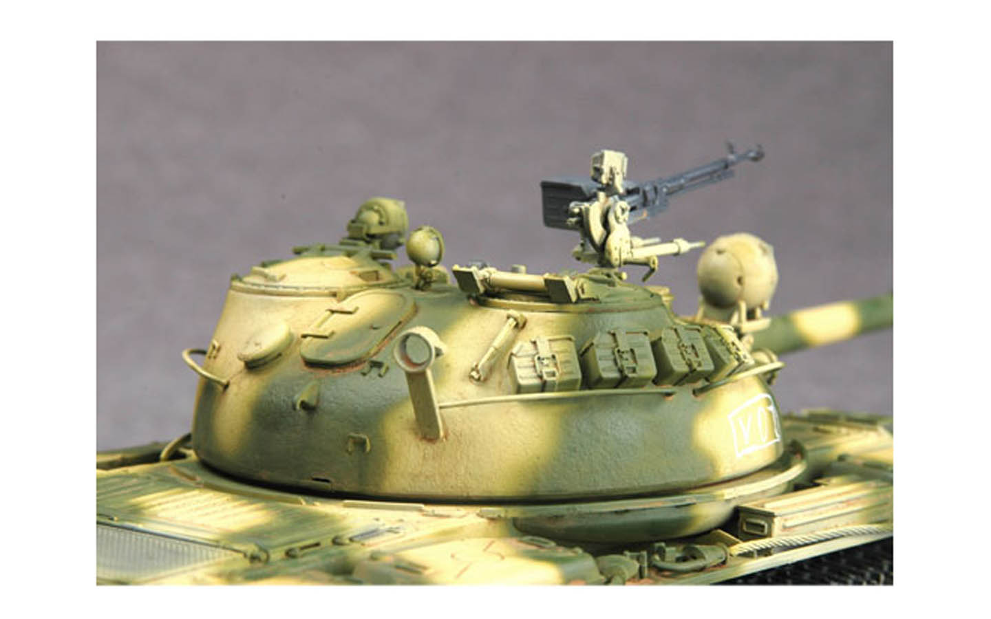 Russian T-62 Model 1972 - Trumpeter 00377 | kingshobby.com