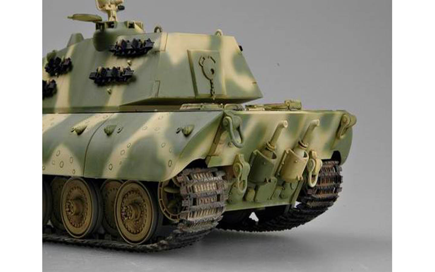 German E100 Super Heavy Tank - Trumpeter 00384 | kingshobby.com