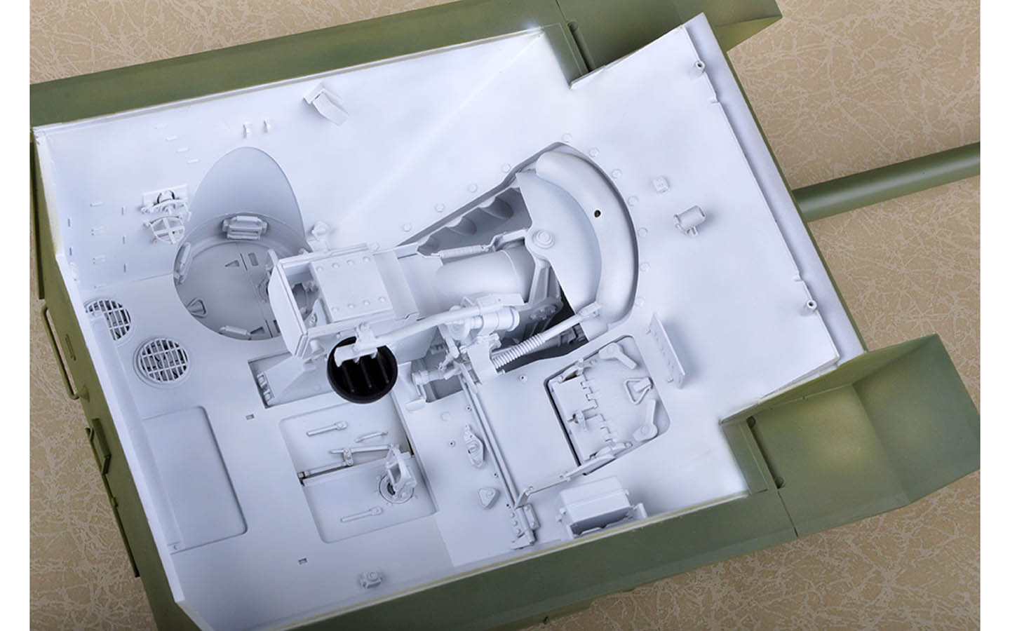 Soviet SU-100 Tank Destroyer - Trumpeter 00915 | kingshobby.com