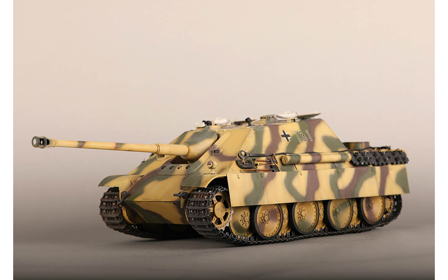 German Sd.Kfz 173 Jagdpanther Late Version - Trumpeter 00935 ...