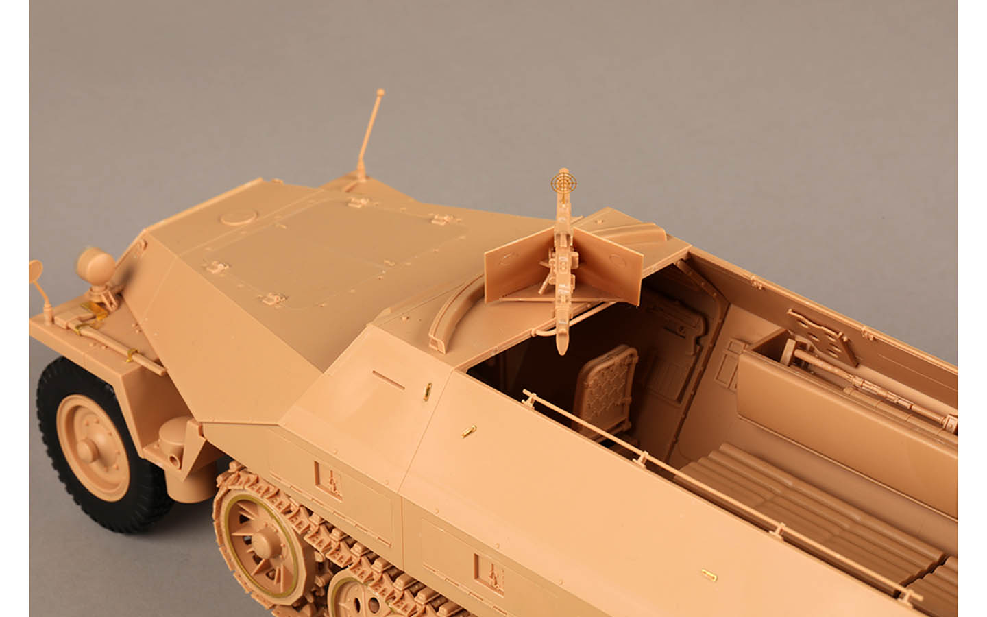 Sd.Kfz 251 D - Trumpeter 00942 | kingshobby.com