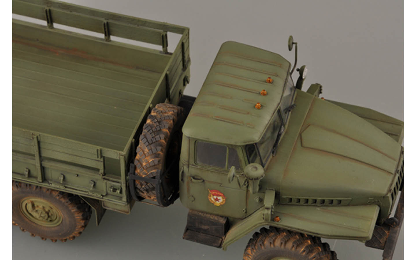 Russian URAL-4320 Truck - Trumpeter 01012 | kingshobby.com