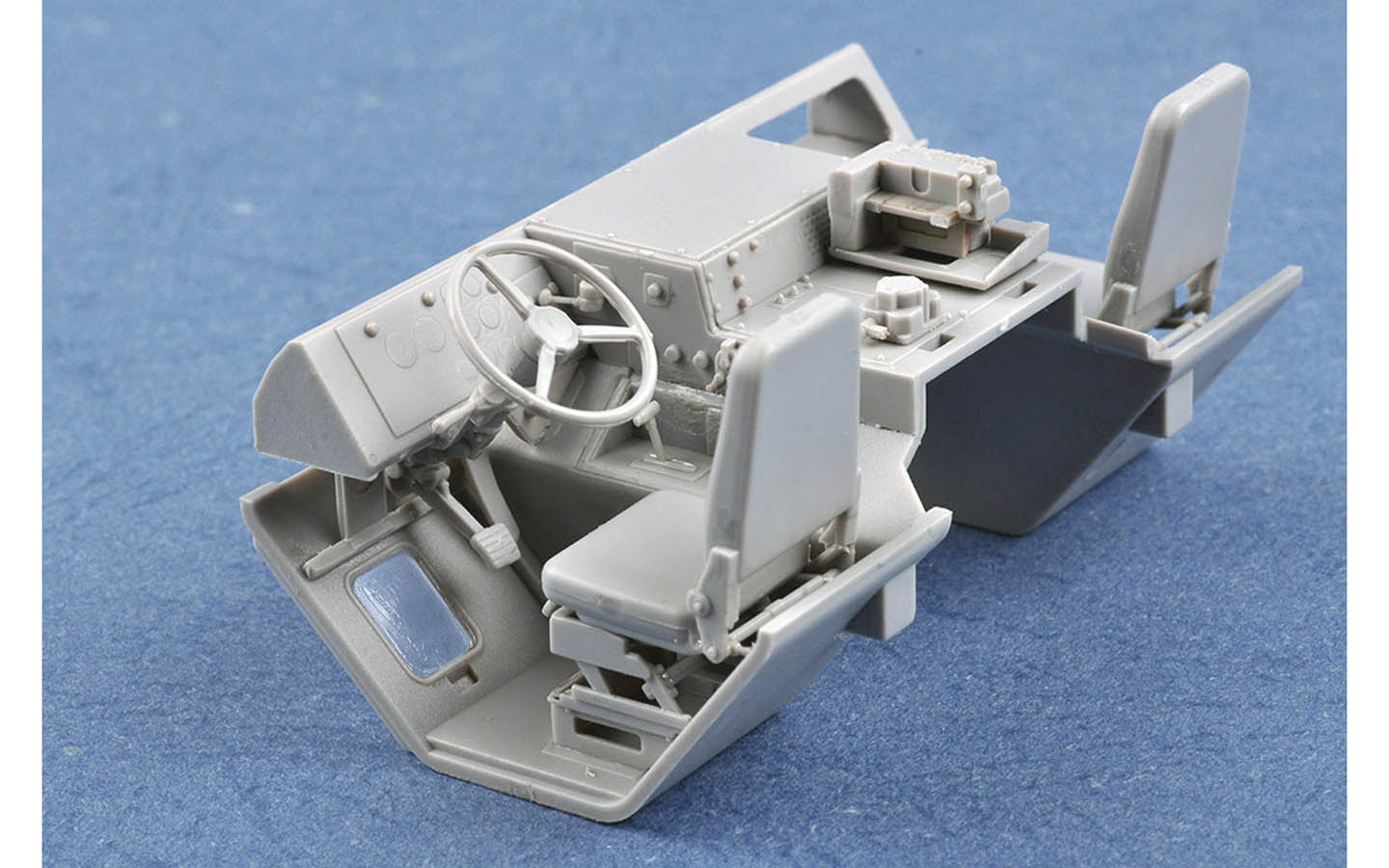 HEMTT M983 Tractor - Trumpeter 01021 | kingshobby.com