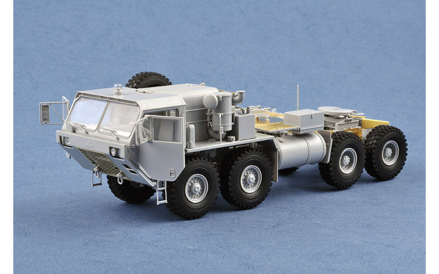 HEMTT M983 Tractor - Trumpeter 01021 | kingshobby.com