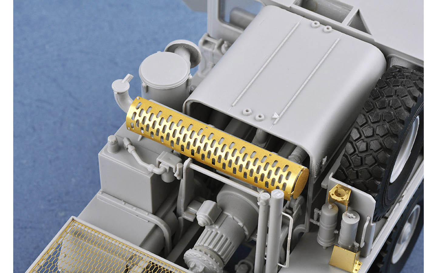 HEMTT M983 Tractor - Trumpeter 01021 | kingshobby.com