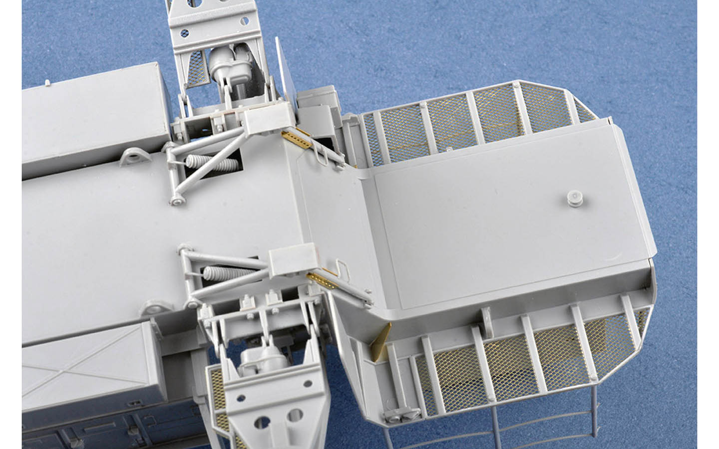 M901 Launching Station & AN/MPQ-53 Radar set of MIM-104, Patriot SAM ...