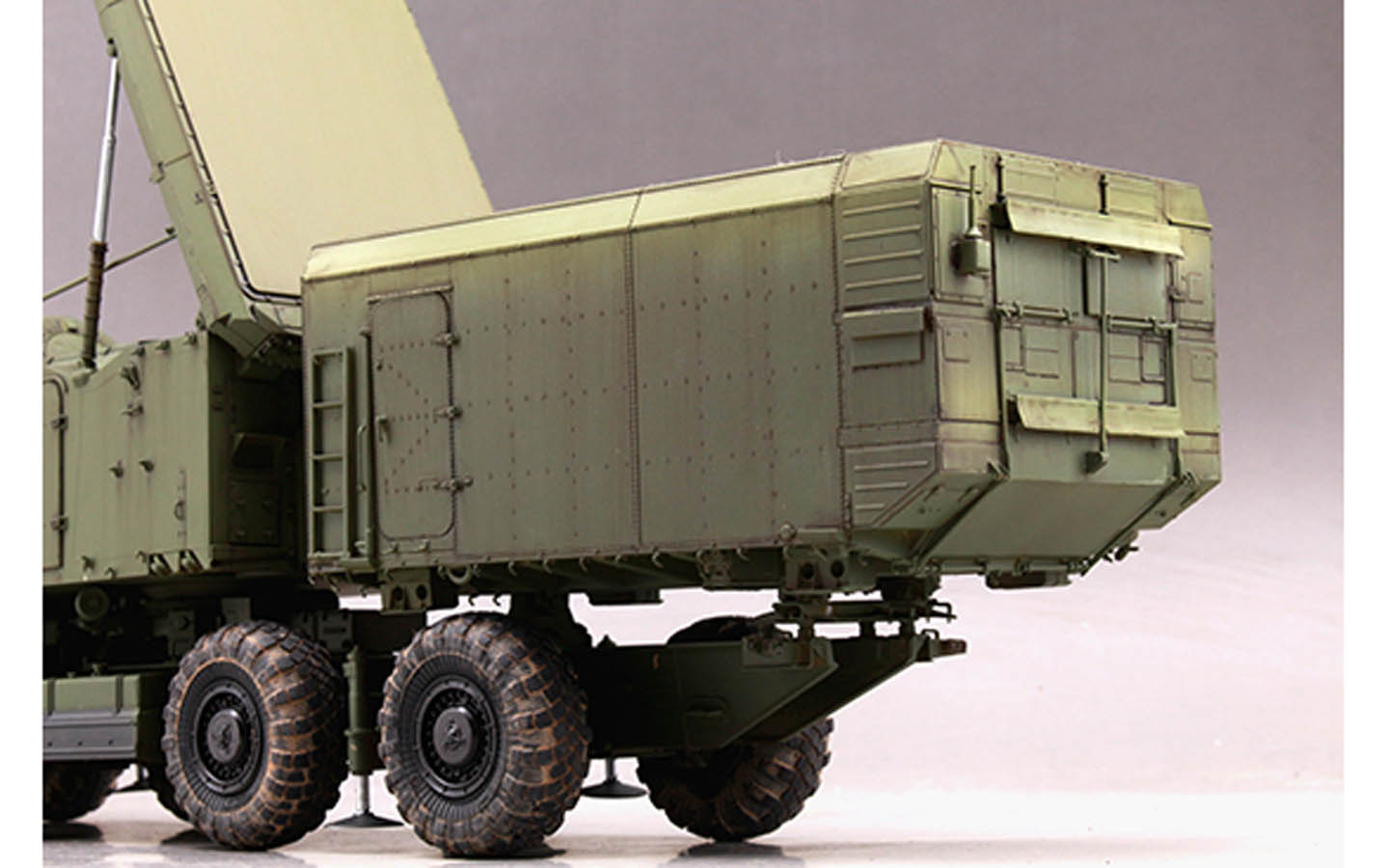Russian 30N6E Flaplid Radar System - Trumpeter 01043 | kingshobby.com