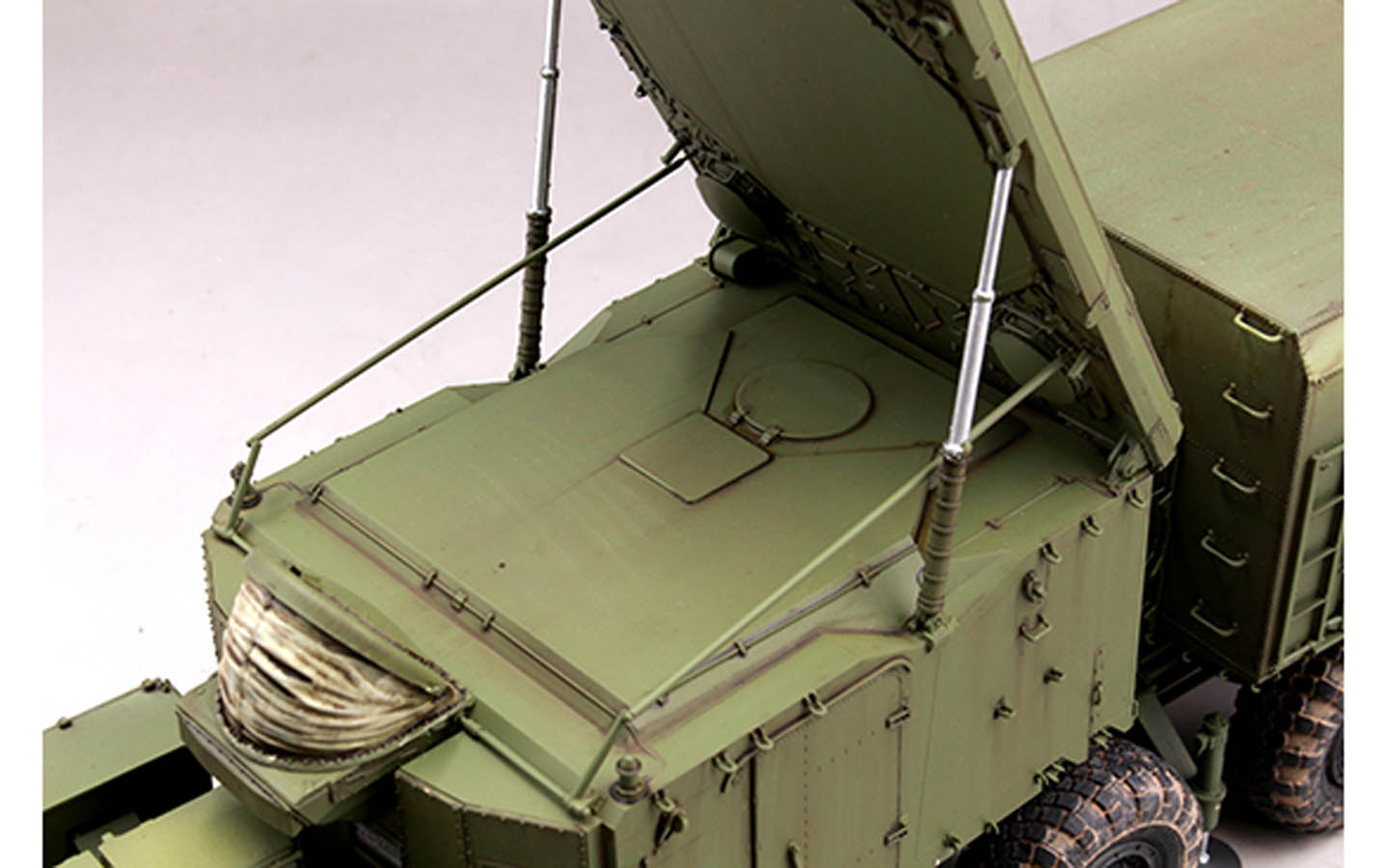 Russian 30N6E Flaplid Radar System - Trumpeter 01043 | kingshobby.com