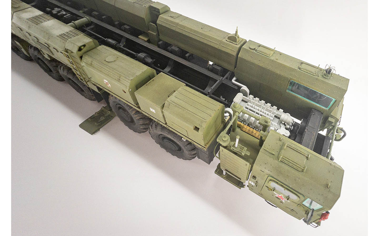 15U175 TEL of RS-12M1 Topol-M ICBM Complex - Trumpeter 01082 ...