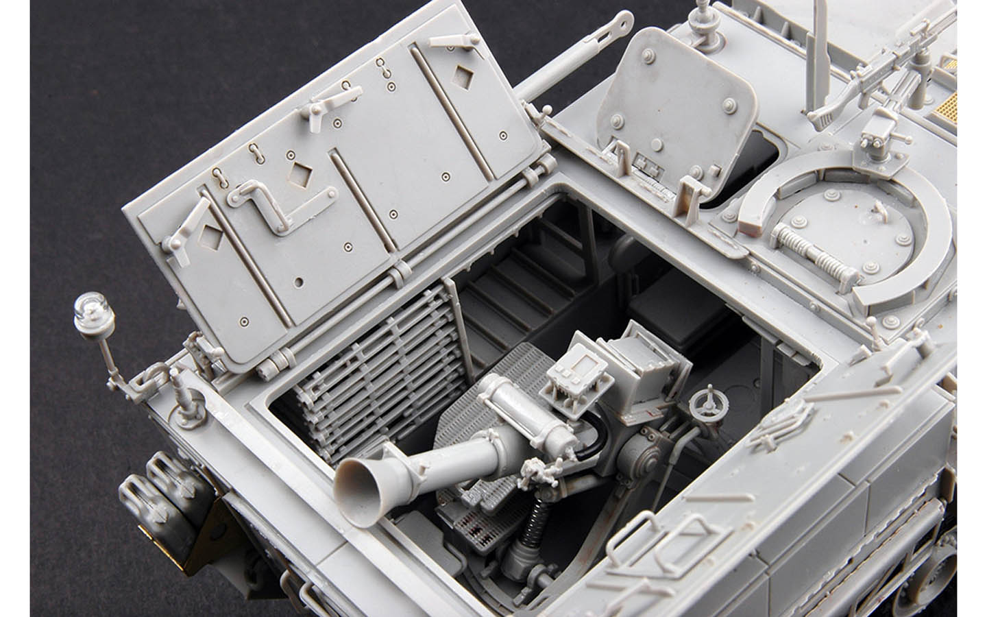 M1129 Stryker Mortar Carrier Vehicle MC-B - Trumpeter 01512 ...