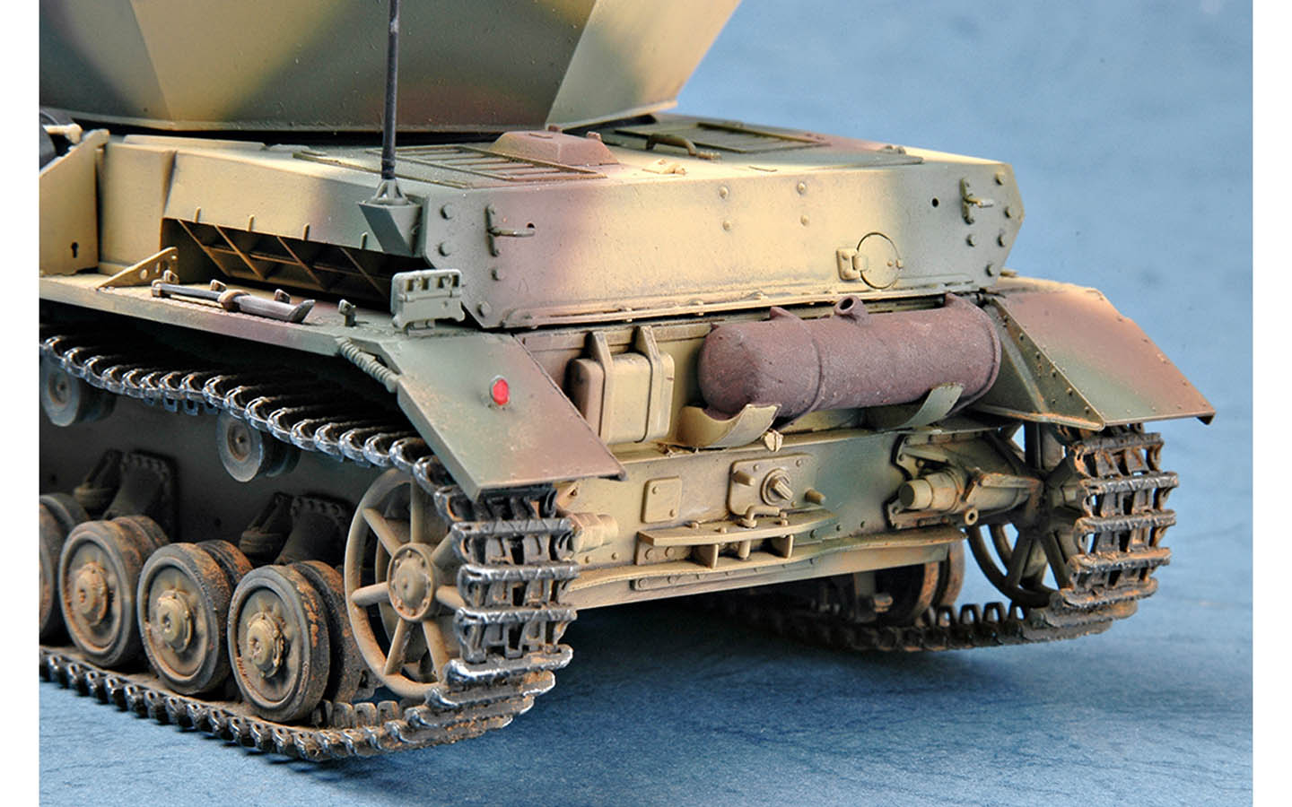 German 3.7cm Flak 43 Flakpanzer IV, Ostwind - Trumpeter 01520 ...