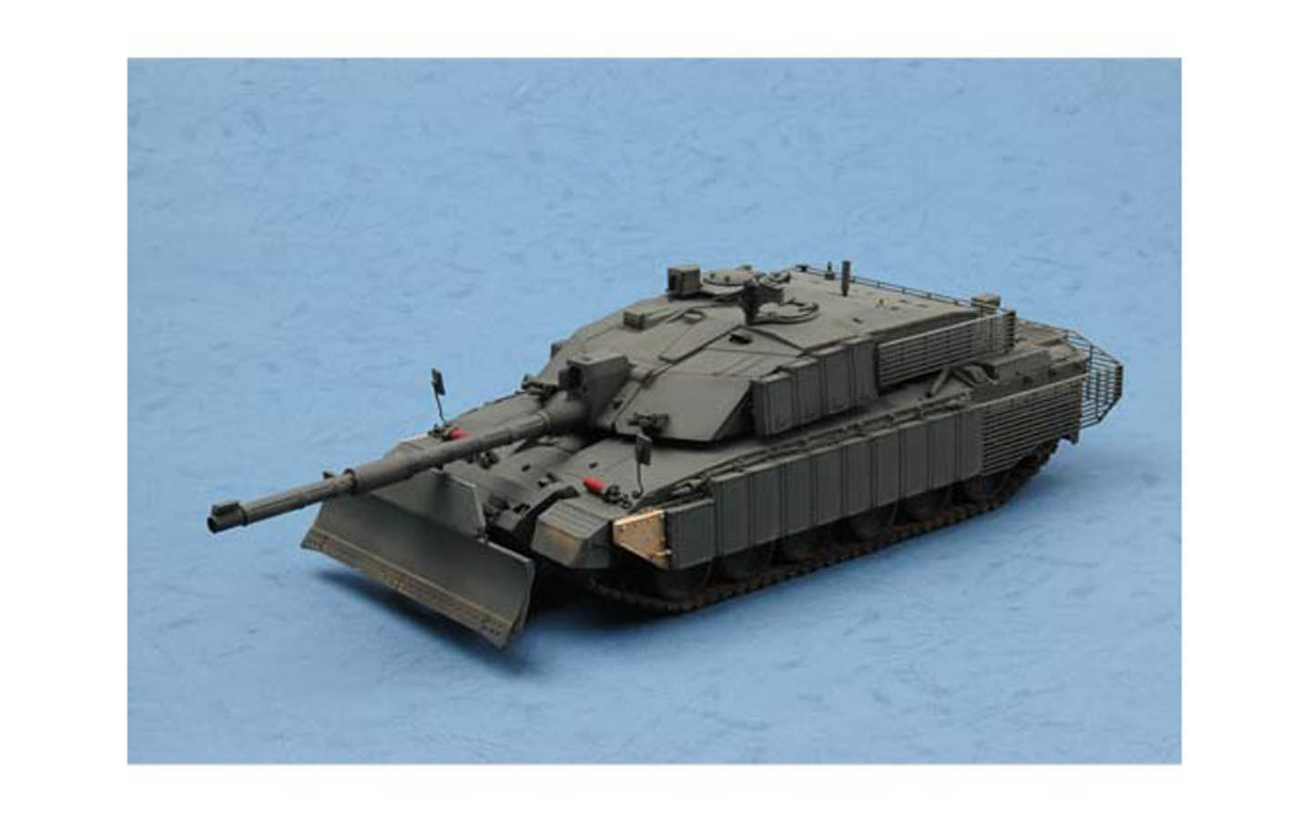 British Challenger 2, Enhanced Armour - Trumpeter 01522 | kingshobby.com