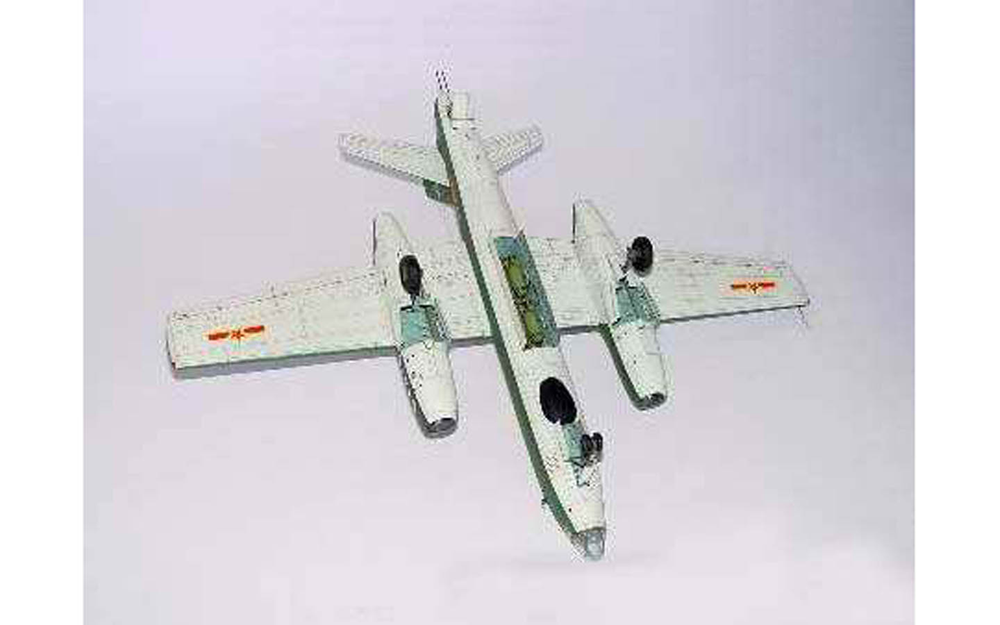 Ilyushin IL-28 Beagle - Trumpeter 01604 | kingshobby.com