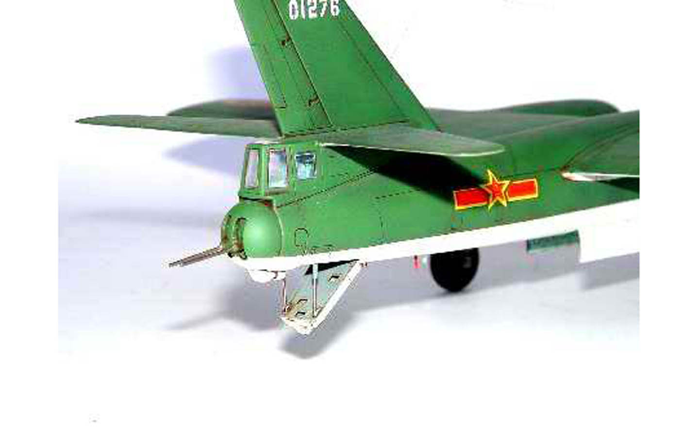 Ilyushin IL-28 Beagle - Trumpeter 01604 | kingshobby.com