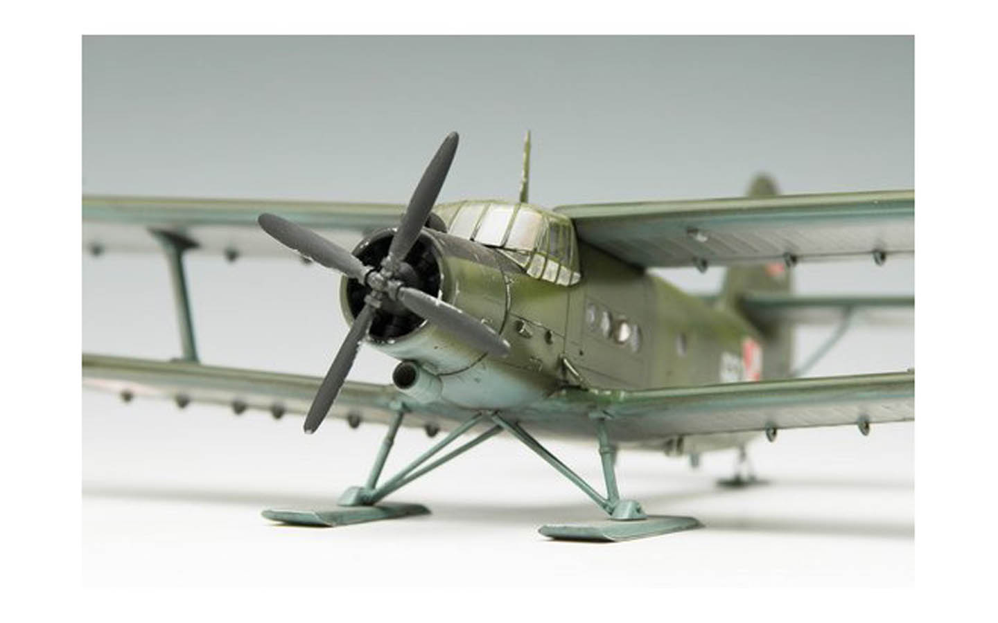 Antonov An-2 Colt on Skis - Trumpeter 01607 | kingshobby.com