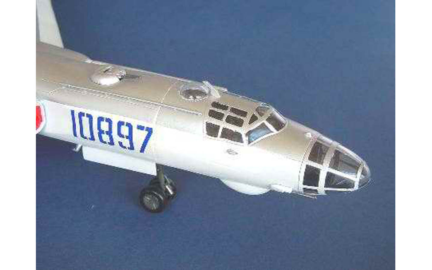 Tu-16K-26 Badger G/Chinese H-6 - Trumpeter 01612 | kingshobby.com