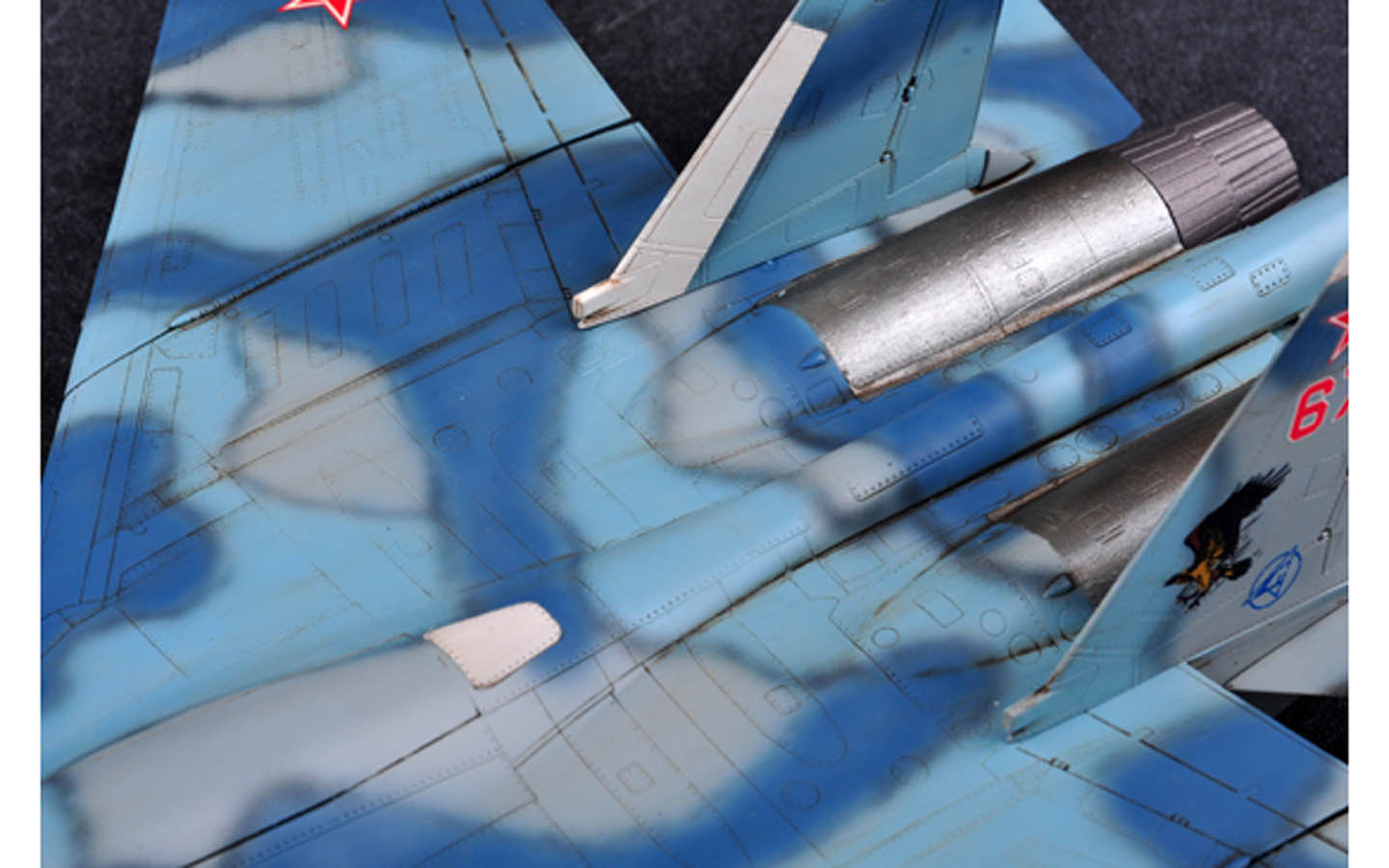 Russian Su-33 Flanker D - Trumpeter 01667 | kingshobby.com