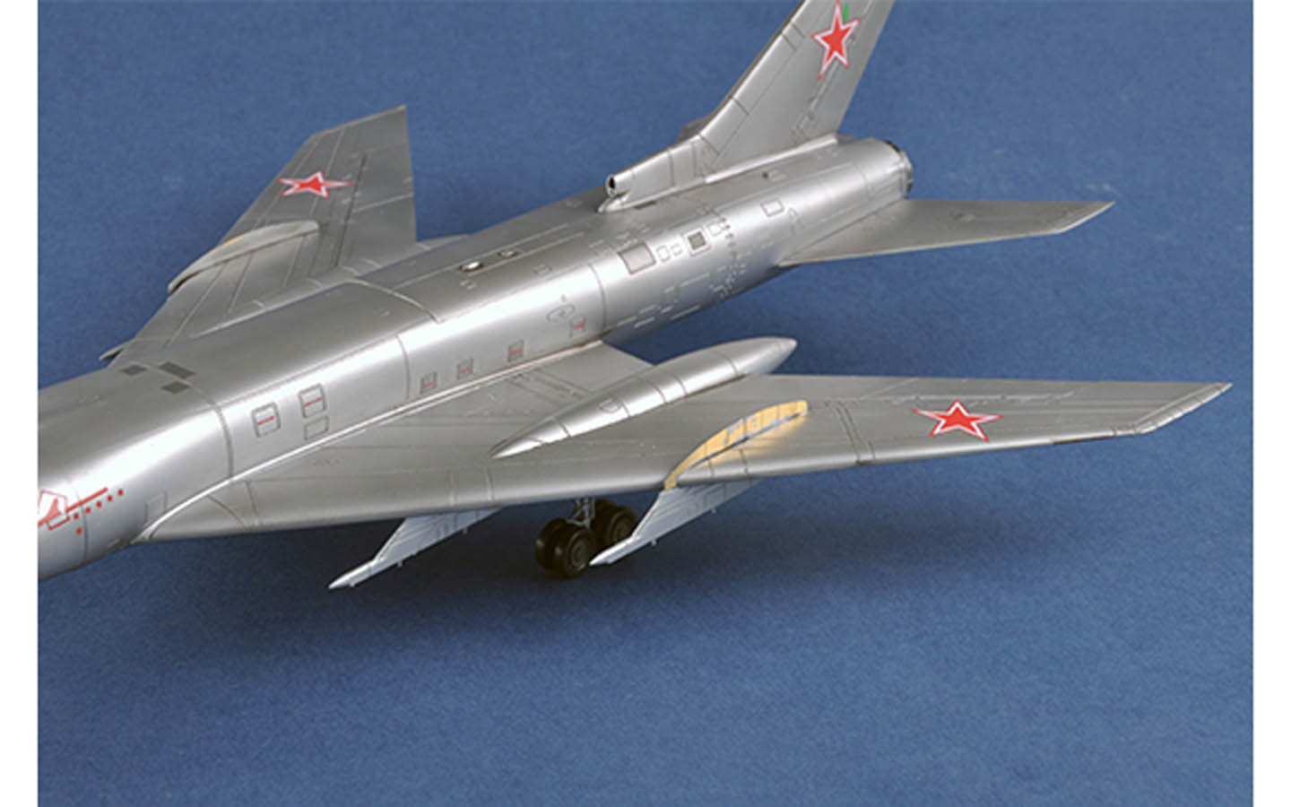 Tu-128M Fiddler - Trumpeter 01687 | kingshobby.com