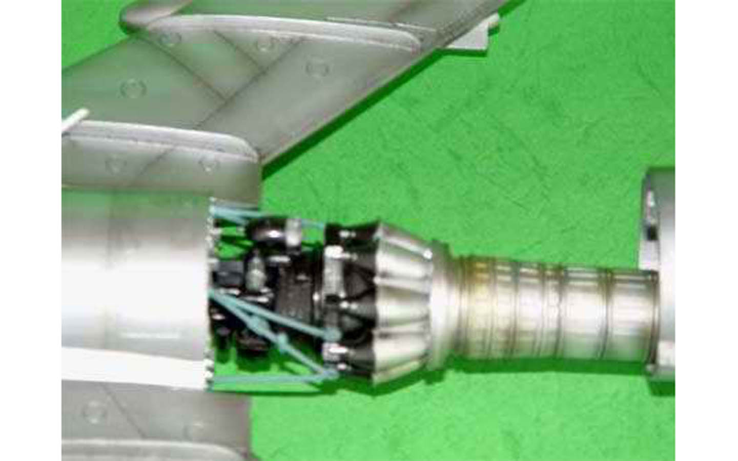 F-5 Fighter (MIG-17F) - Trumpeter 02205 | kingshobby.com