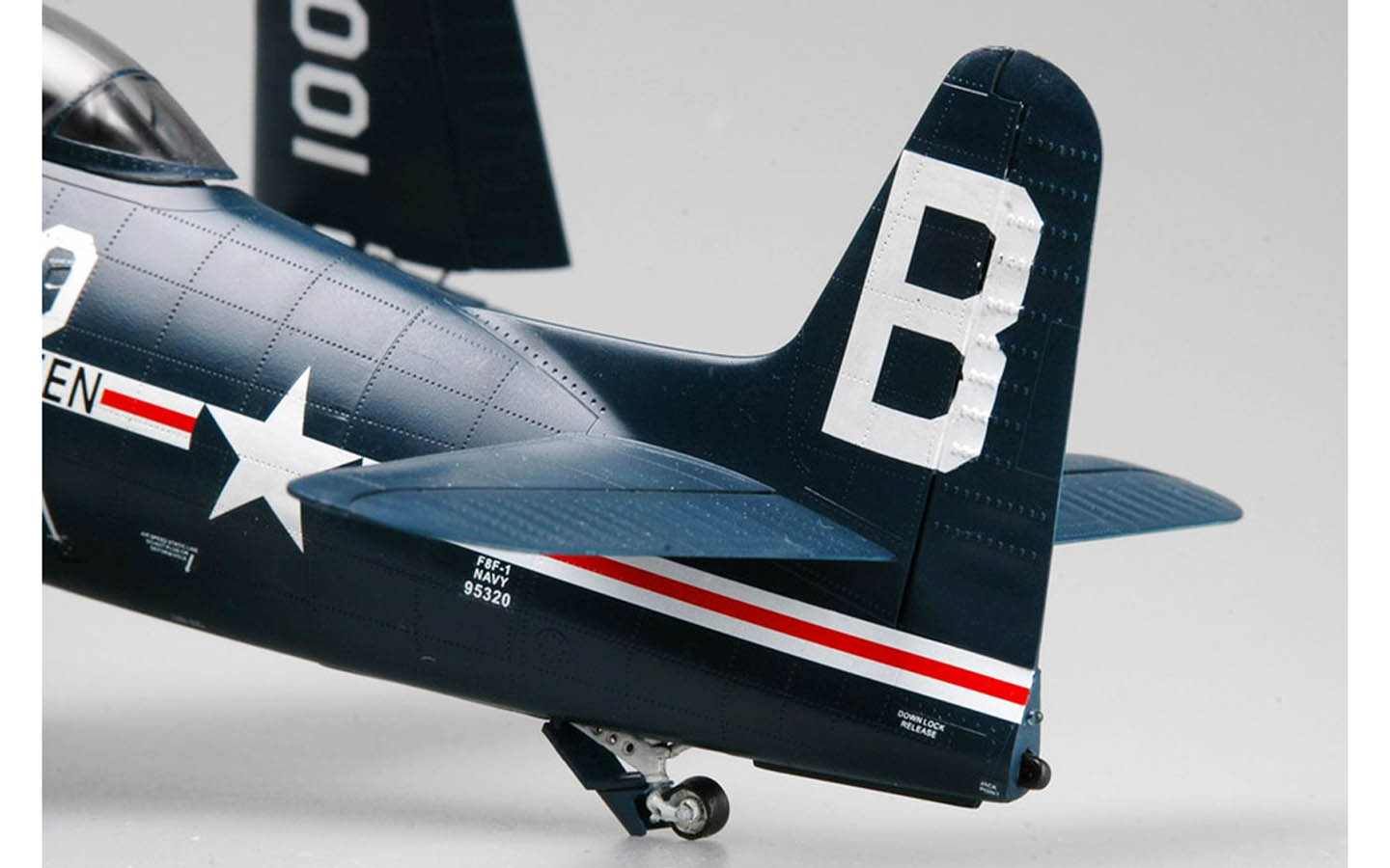 F8F-1 Bearcat - Trumpeter 02247 | kingshobby.com