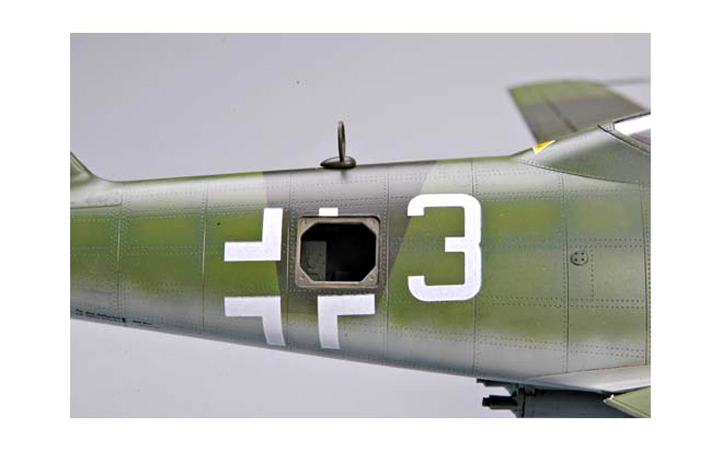 Messerschmitt Me 262A-1a with R4M Rocket, Heavy Armament - Trumpeter 02260 | kingshobby.com