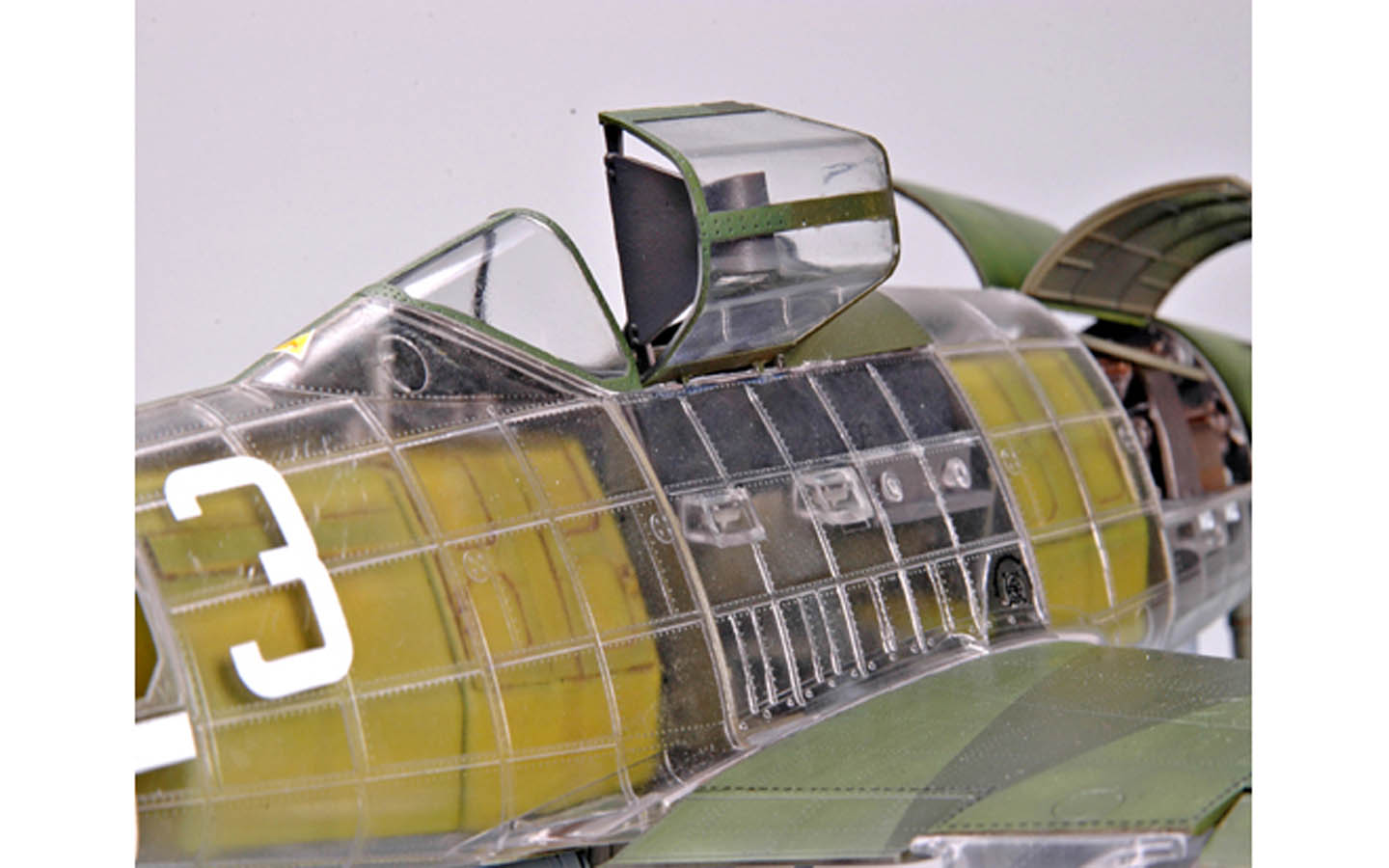 Messerschmitt Me 262A-1a, Clear edition - Trumpeter 02261 | kingshobby.com