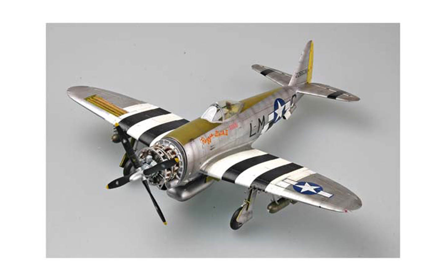 P-47D Thunderbolt, Dorsal Fin - Trumpeter 02264 | kingshobby.com