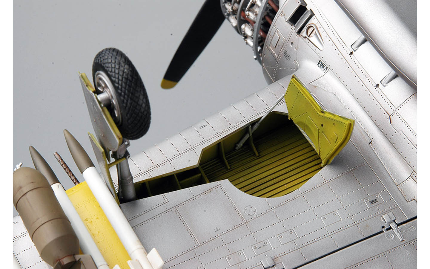 P-47N Thunderbolt - Trumpeter 02265 | kingshobby.com