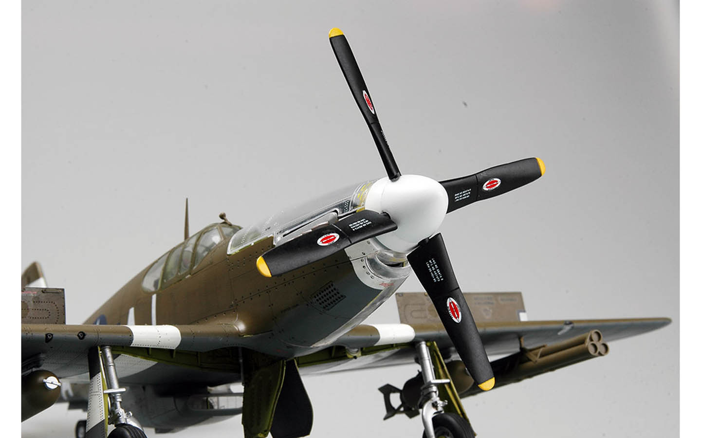 P-51B Mustang II - Trumpeter 02274 | kingshobby.com