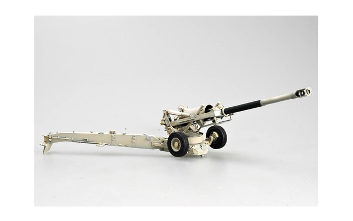 M198 155mm Medium Towed Howitzer, Late Version - Trumpeter 02319 | kingshobby.com