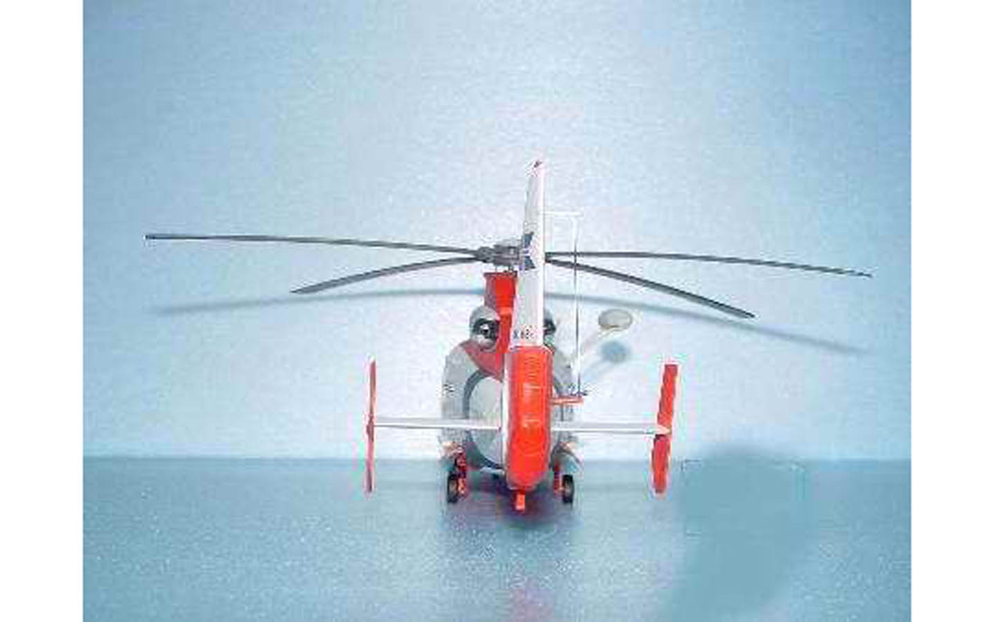 Aerospatiale SA365N Dauphin 2 - Trumpeter 02816 | kingshobby.com