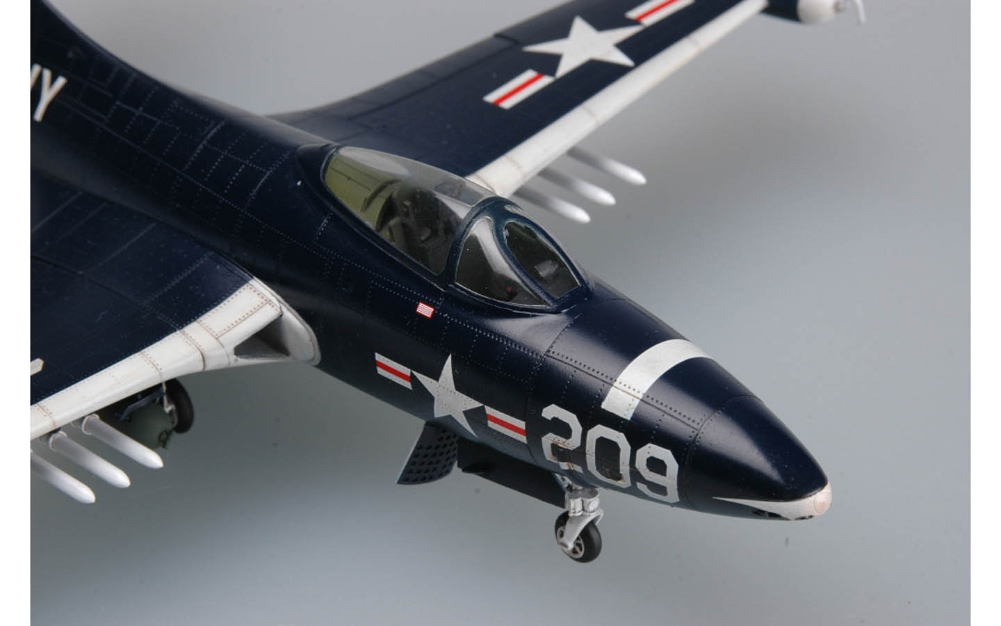 US Navy F9F-2, Panther - Trumpeter 02832 | kingshobby.com