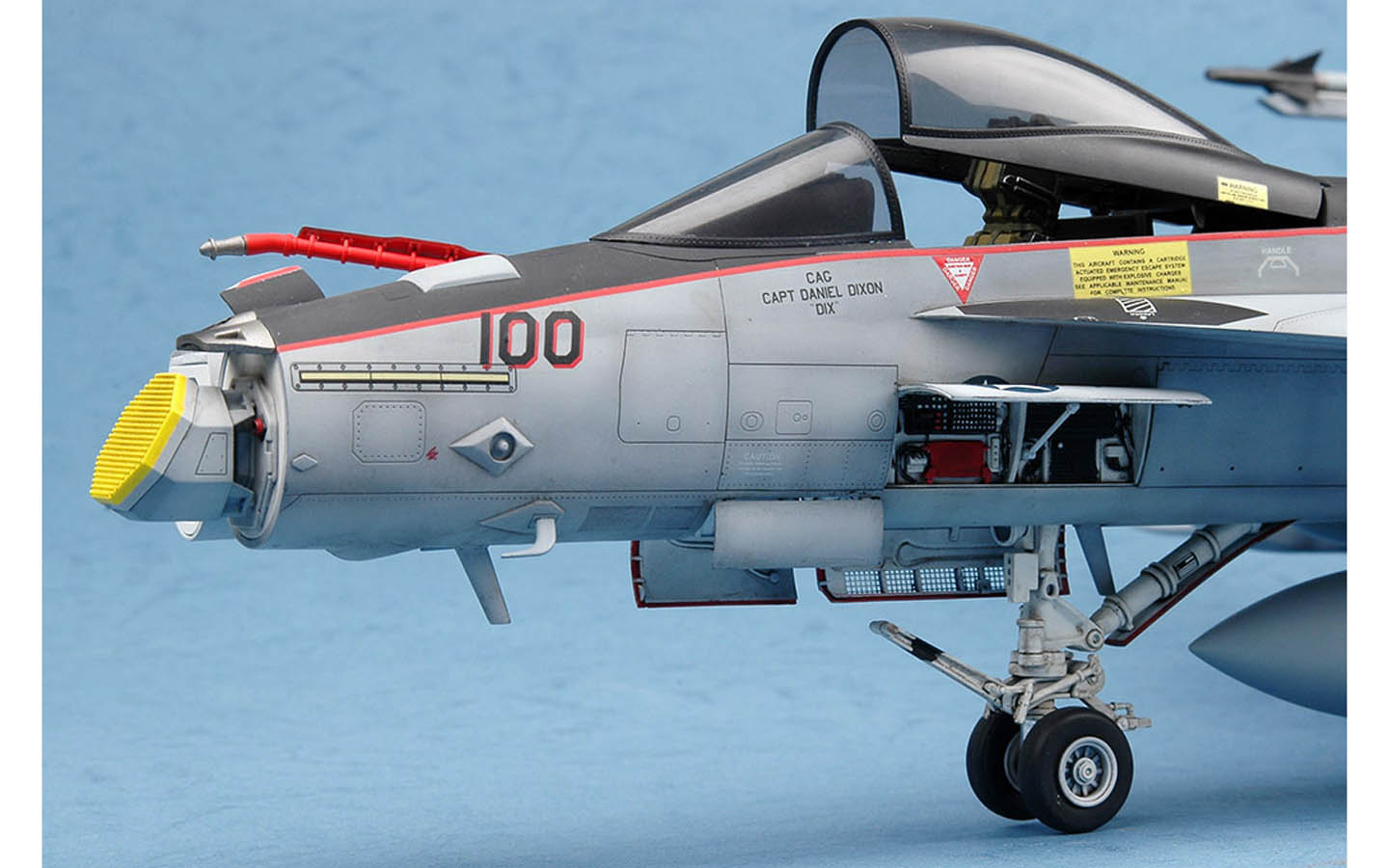 F/A-18E Super Hornet - Trumpeter 03204 | kingshobby.com