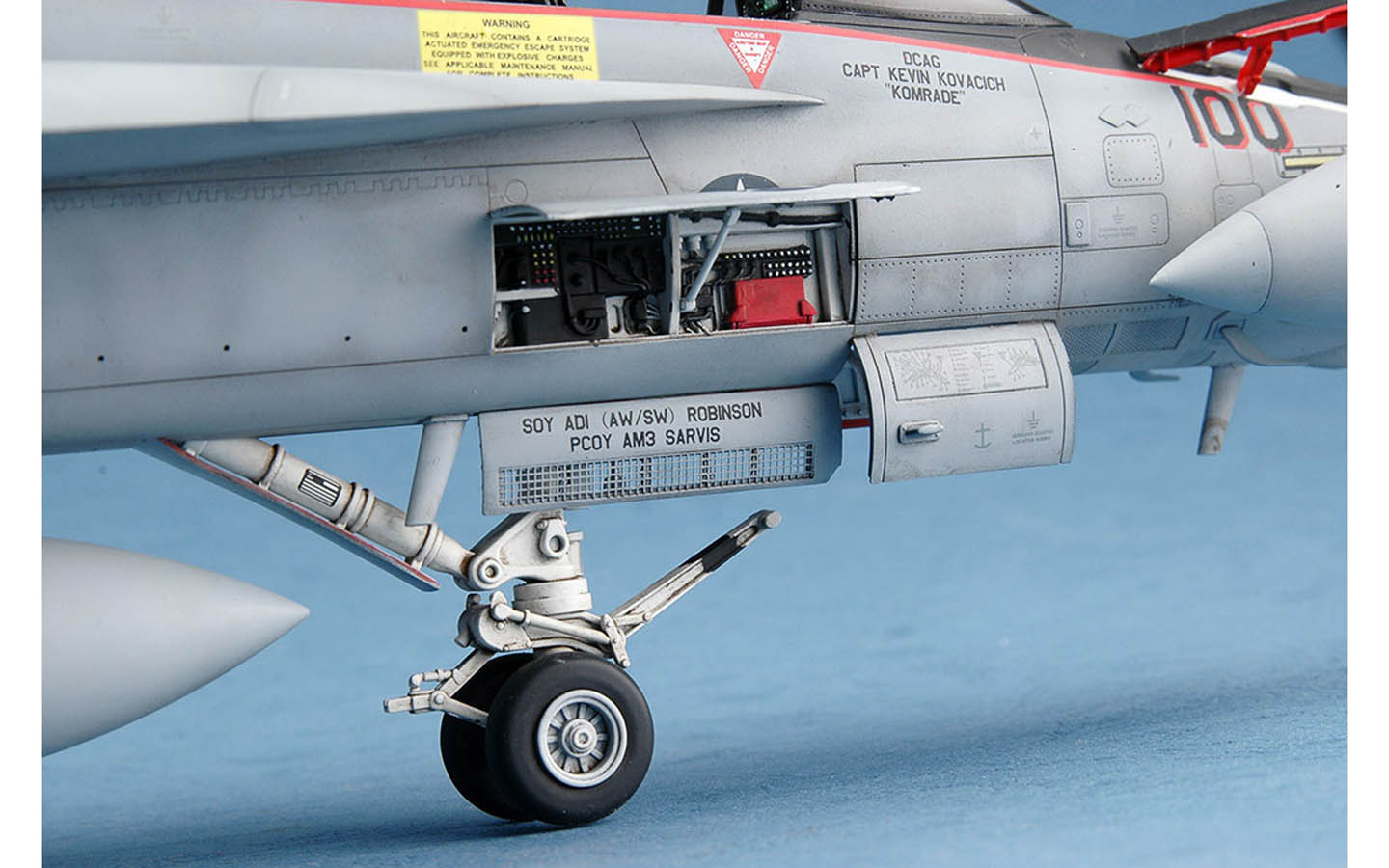 F/A-18E Super Hornet - Trumpeter 03204 | kingshobby.com