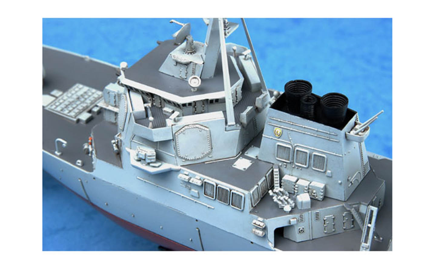 USS Arleigh Burke DDG-51 - Trumpeter 04523 | kingshobby.com