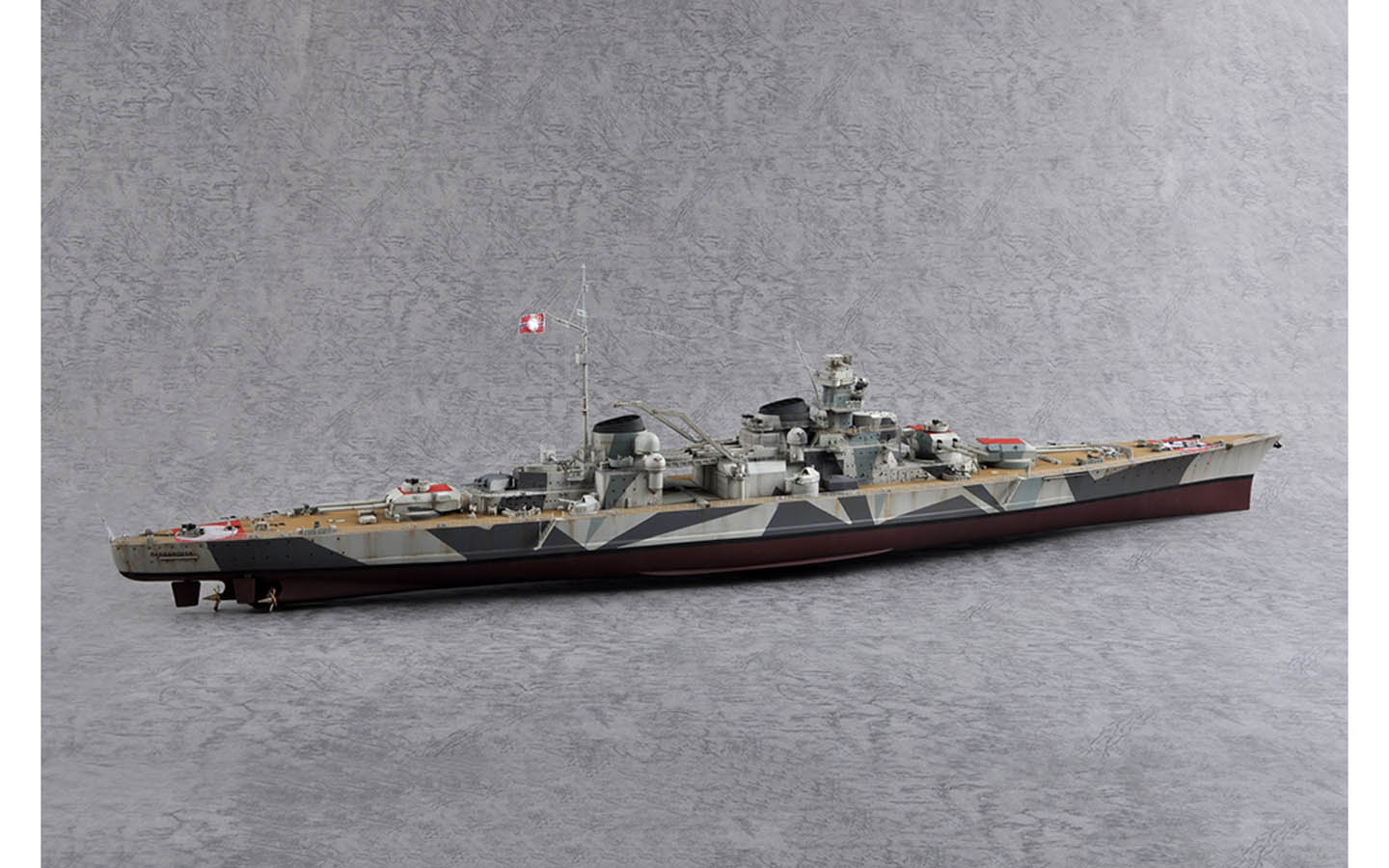 DKM O Class Battlecruiser Barbarossa - Trumpeter 05370 | kingshobby.com