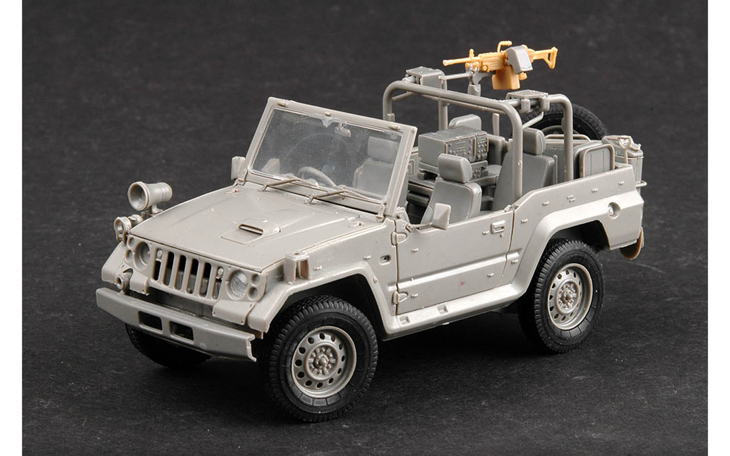 JGSDF Type 73 Light Truck (Recon) - Trumpeter 05519 | kingshobby.com