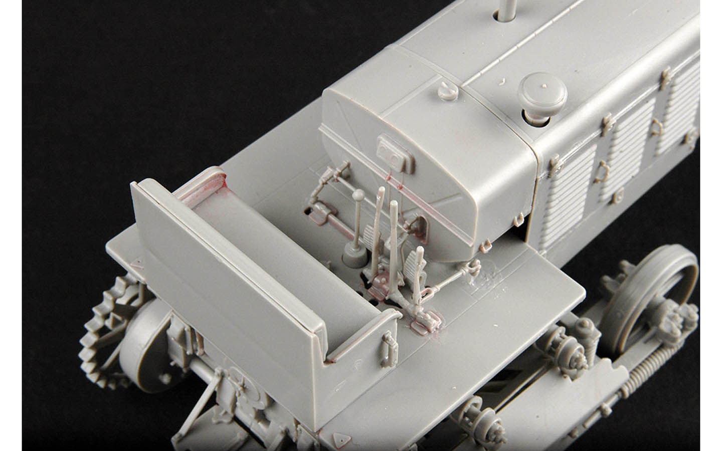 Russian ChTZ S-65 Tractor - Trumpeter 05538 | kingshobby.com