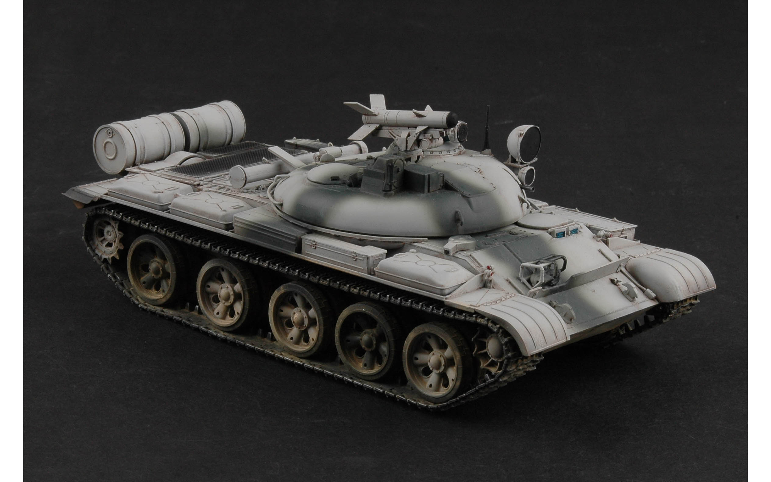 Soviet IT-1 Missile Tank - Trumpeter 05541 | kingshobby.com