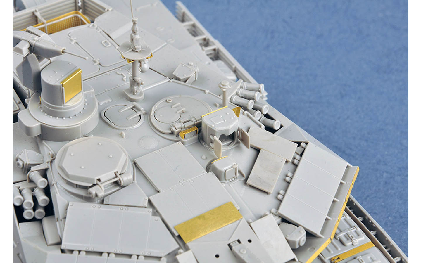 Russian T-90S Modernized - Trumpeter 05549 | kingshobby.com