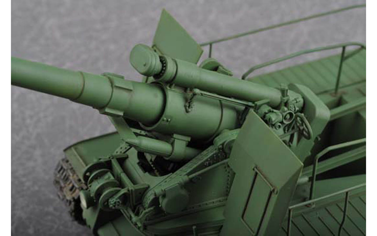 Soviet S-51 Self-Propelled Gun - Trumpeter 05583 | kingshobby.com