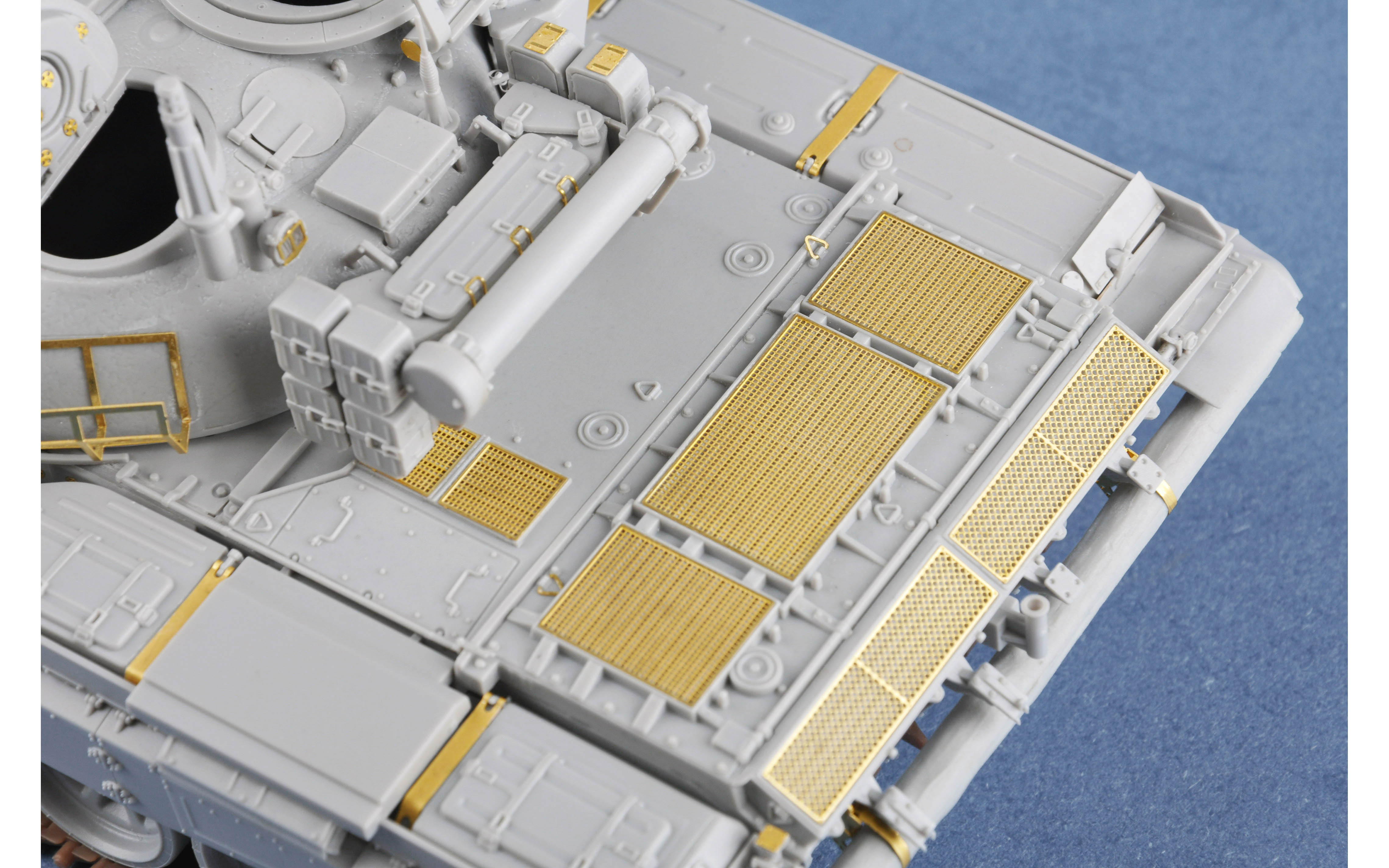 Czech T-72M4CZ MBT - Trumpeter 05595 | kingshobby.com