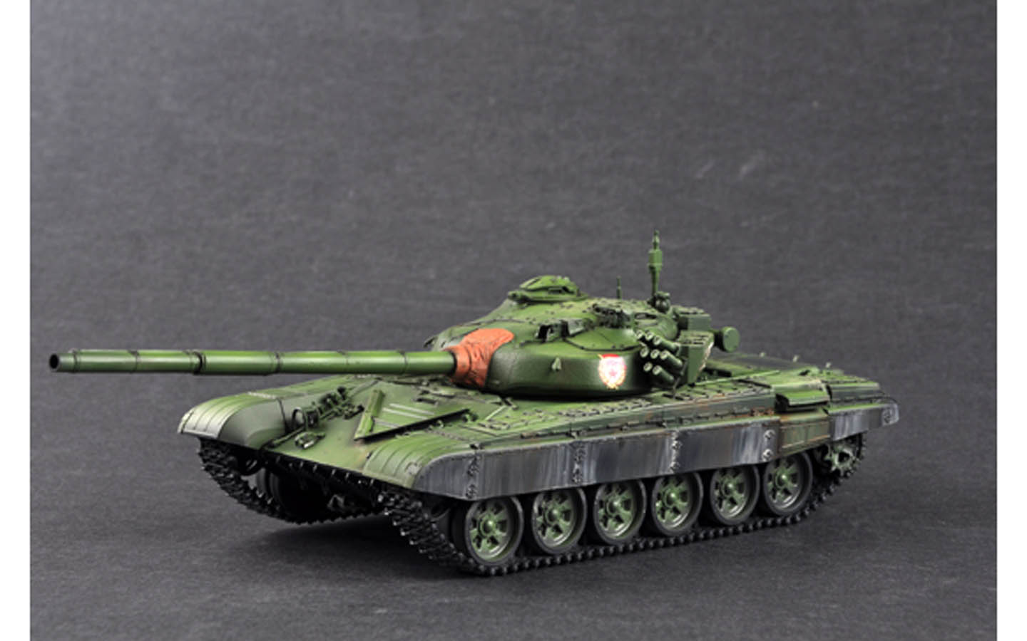 Russian T-72B MBT - Trumpeter 05598 | kingshobby.com